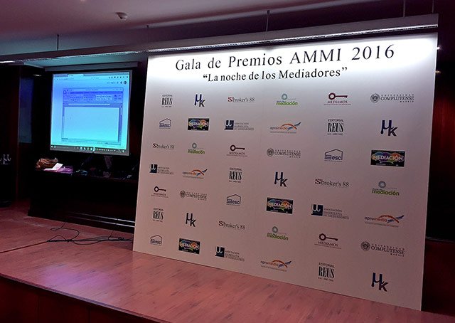 Photocall Personalizado - Yacarta: Photocall Empresa en Madrid